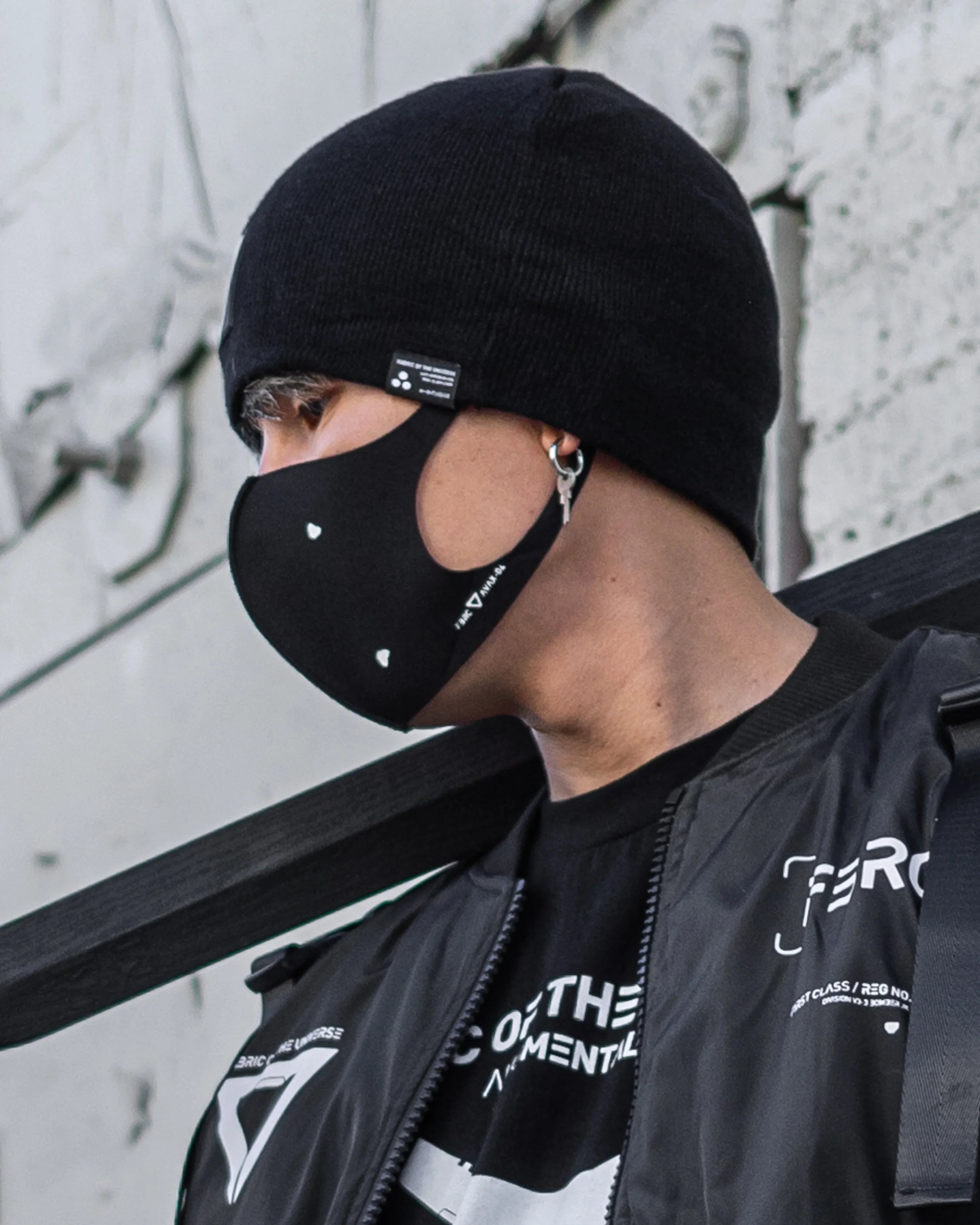 AVAX-04 Neoprene Face Mask - Fabric of the Universe